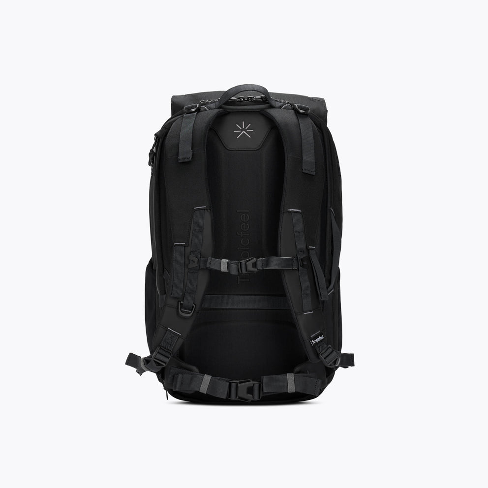 Shell Backpack All Black | Tropicfeel