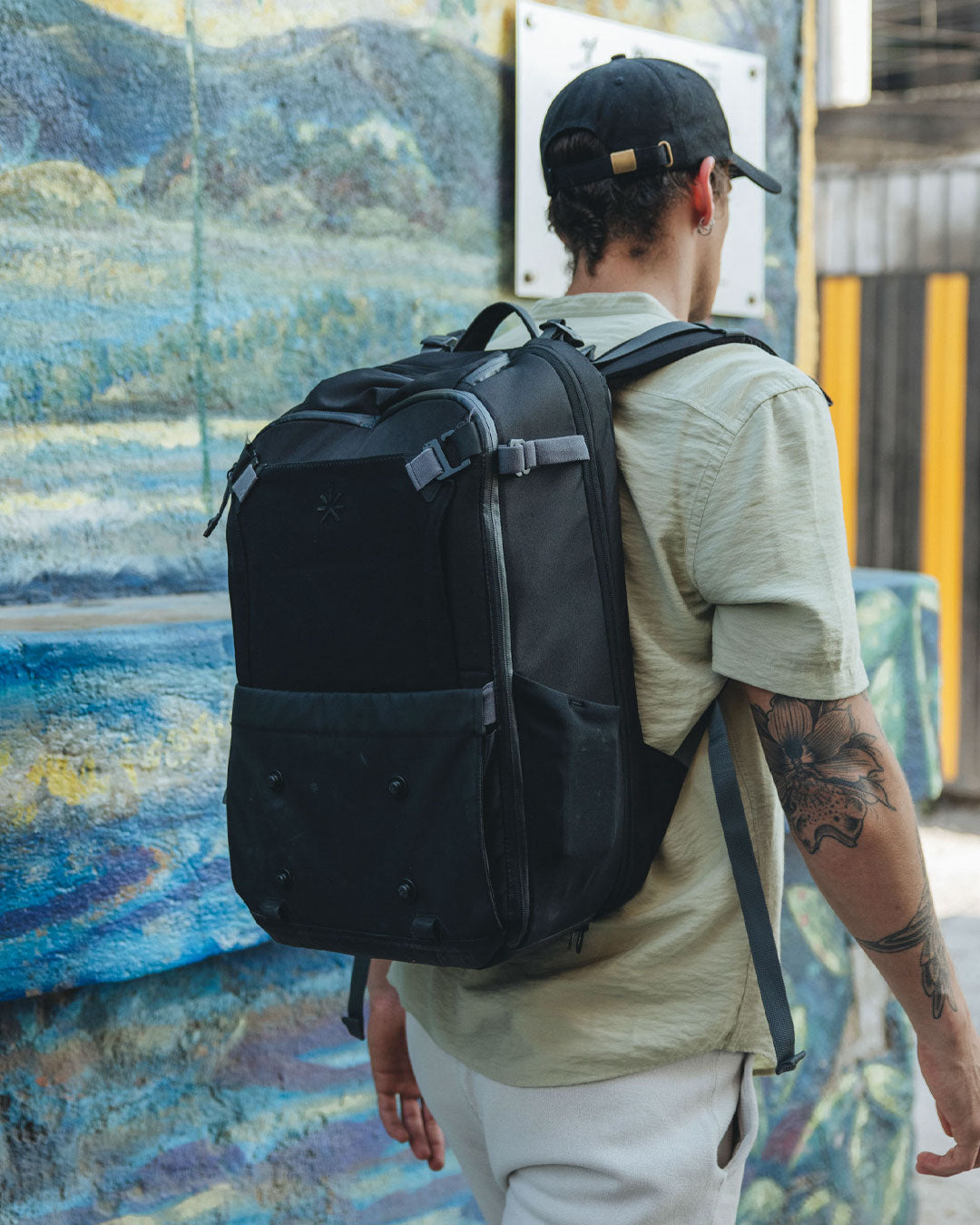 Hive Backpack Core Black | Tropicfeel