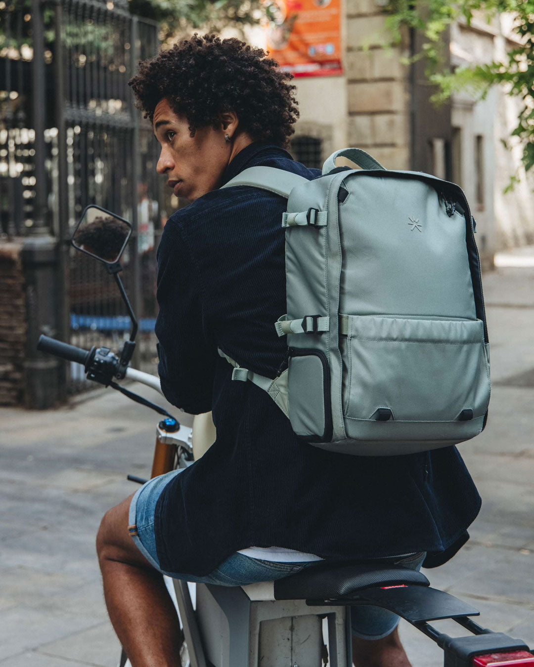 Nest Backpack All Black | Tropicfeel