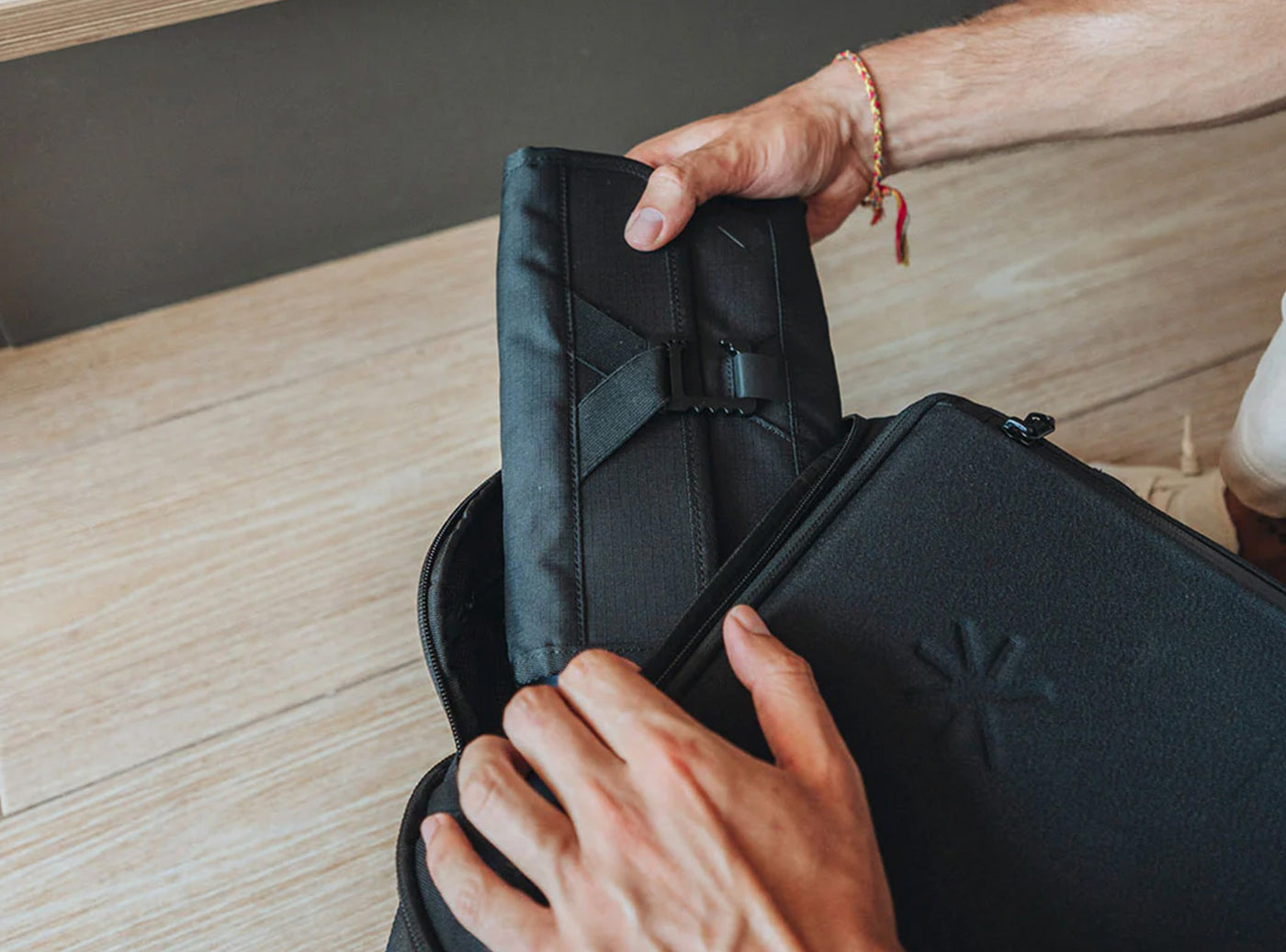 Nook Backpack All Black | Tropicfeel